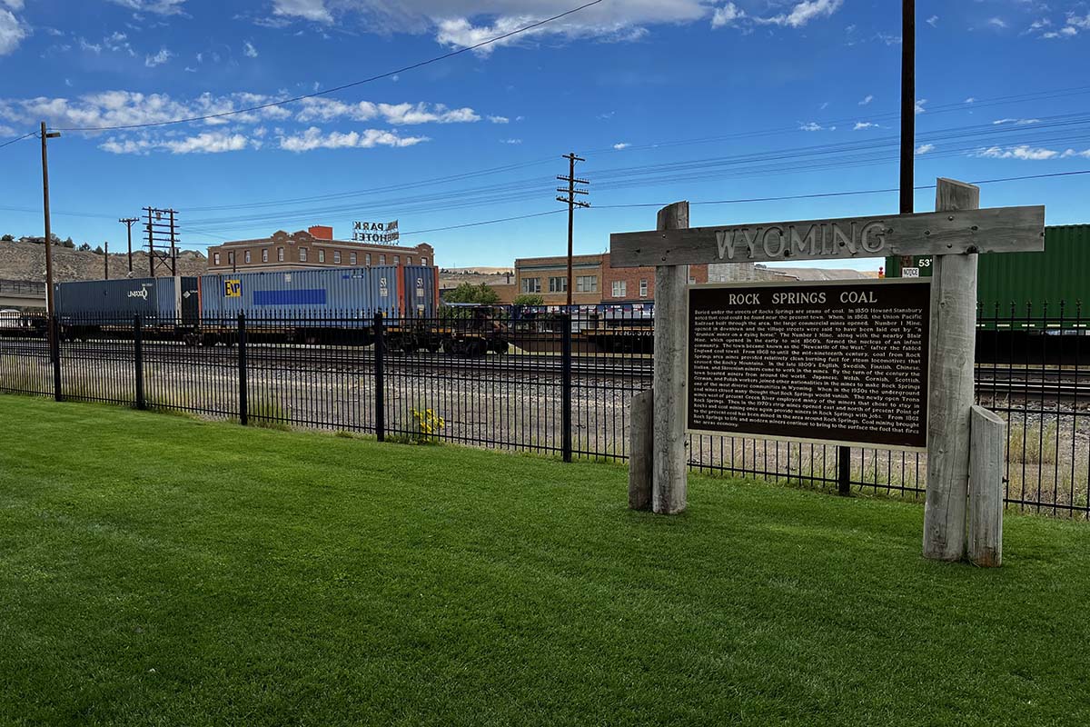 Pathways to Prosperity in Wyoming - Growth Lab